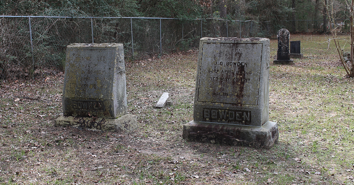 Bowden Road aka "Demons Road" and Martha Chapel Cemetery - Ghost Texas